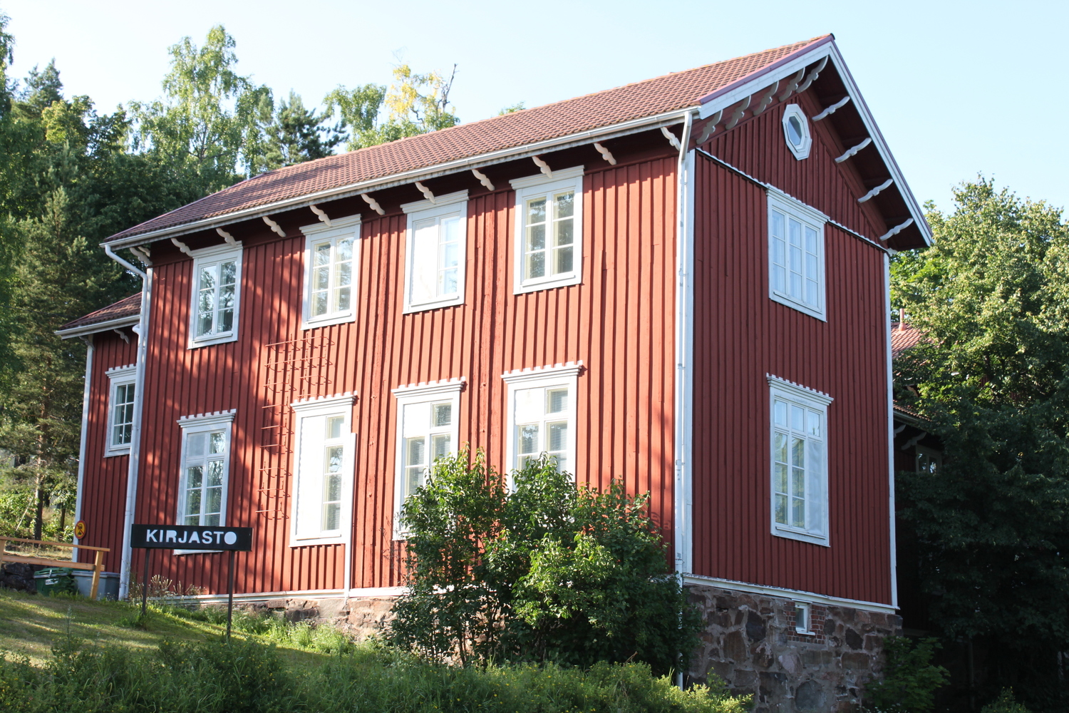 Karjalohja Library - Finland for kids